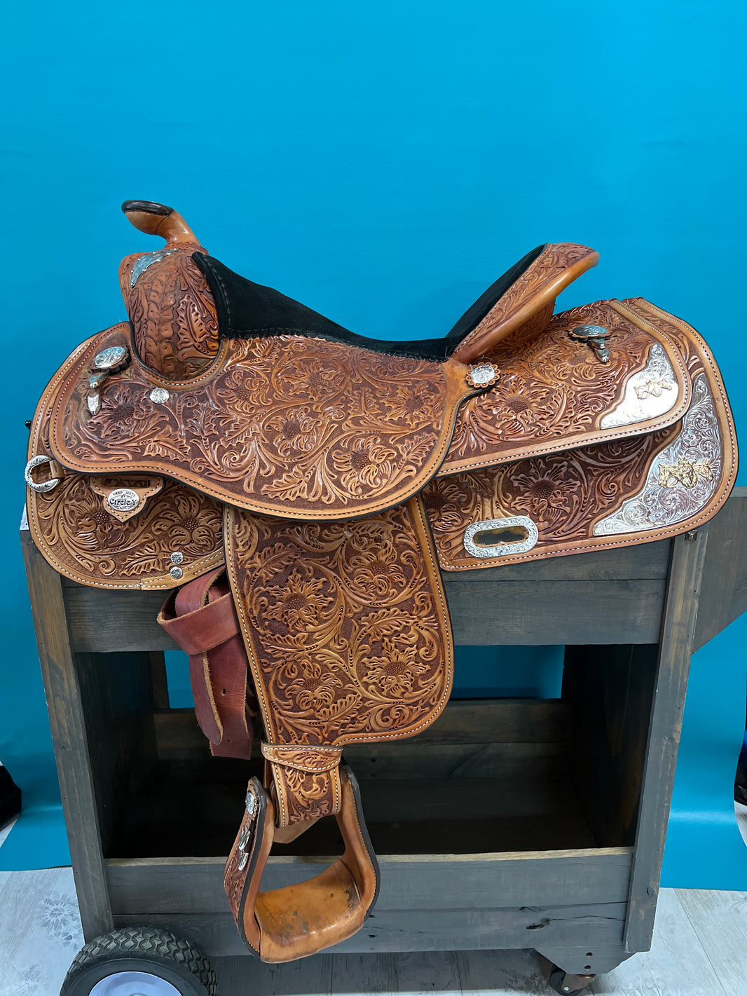 Western Saddles - A Bit Less Tack